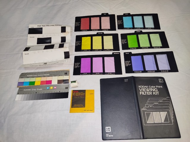 1975 Kodak Color Print Viewing Filter Kit R-25 in Vinyl Case Great for ...