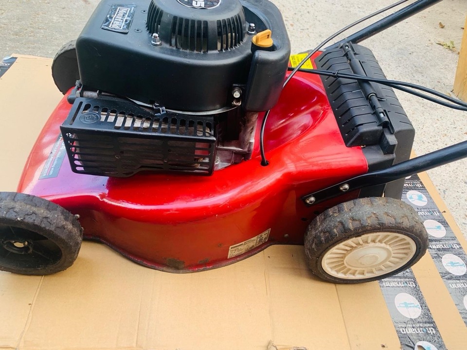 A Mountfield SP454 self propelled petrol lawn mower with a V35 150cc ...