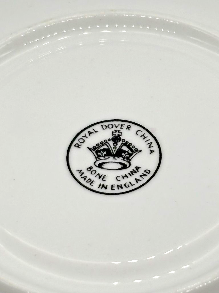 Vintage/Antique Royal Dover Bone China Teacup and Saucer Blue Daisy W/Gold Trim~ | eBay