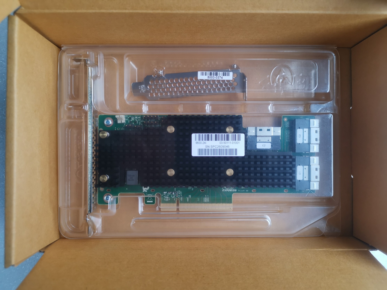 Broadcom eHBA 9600-24i 24 Int. Ports PCIe SAS/SATA/NVMe Tri-Mode ...