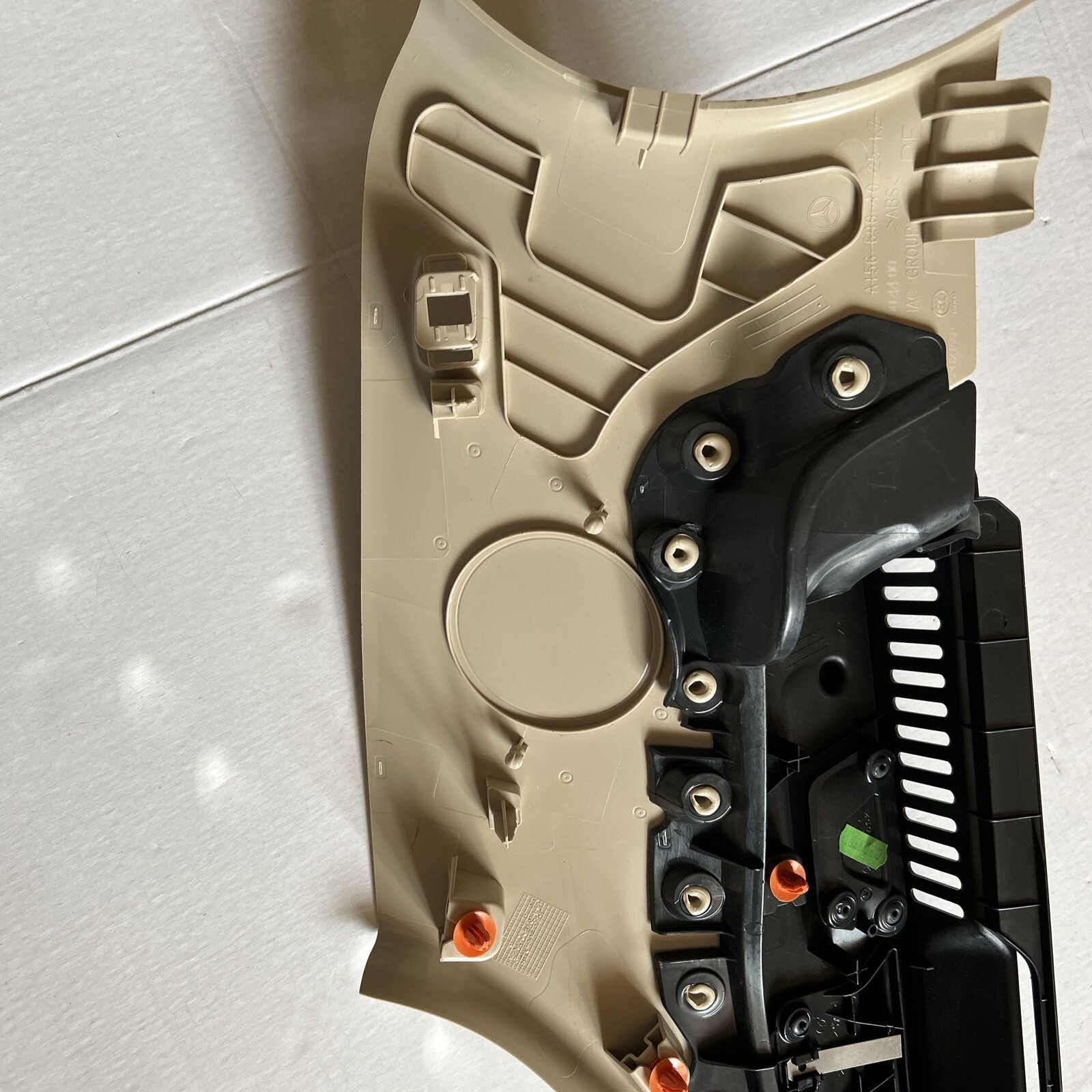 2015-20 MERCEDES GLA250 X156 REAR RIGHT SIDE RH C PILLAR UPPER COVER ...