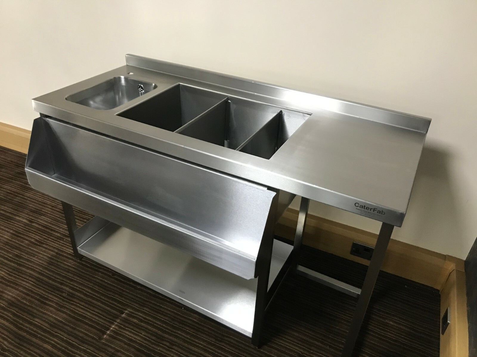 Classic Bar Station, Stainless Steel, Bar Sink & Fully Insulated Ice ...