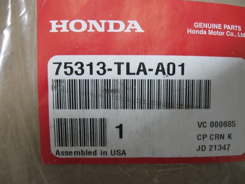 Honda 75313-TLA-A01 Lower Right Rear Door Garnish for 2017-2020 CR-V ...
