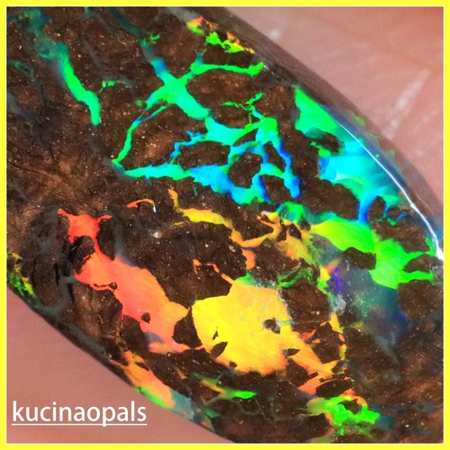 4.6 TCW SUPER BRIGHT Natural AUSTRALIAN Boulder MATRIX Opal Stone +VIDEO | eBay