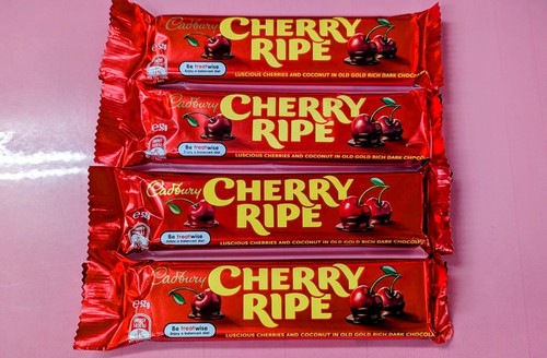 4 Cherry Ripe Cadbury Australian - Cherry Coconut Old Gold Dark ...
