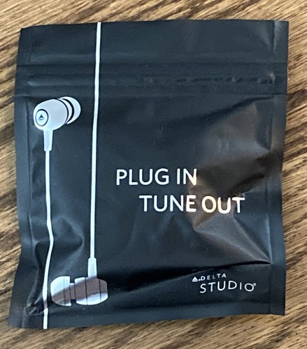 New Delta Airlines Wired Earbuds "Plug In-Tune Out" Economy Studio | eBay