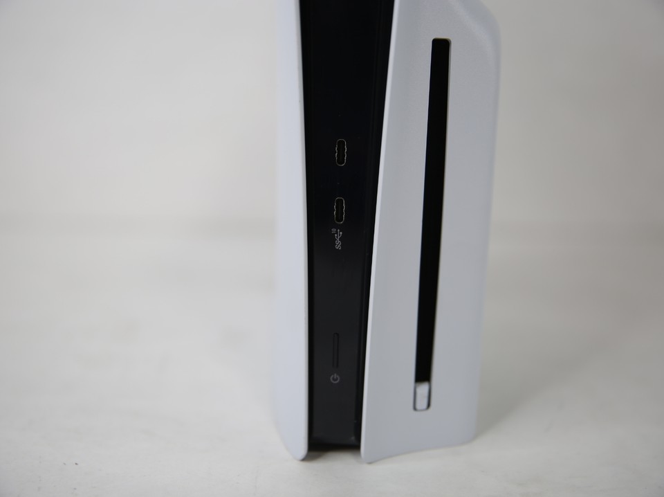 SONY PLAYSTATION 5 SLIM DISC EDITION GAMING CONSOLE | 1000039671 ...