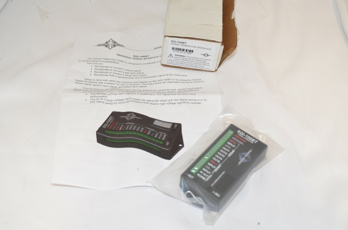 Universal Speedometer And Tachometer Dakota Digital SGI-100BT Universal ...