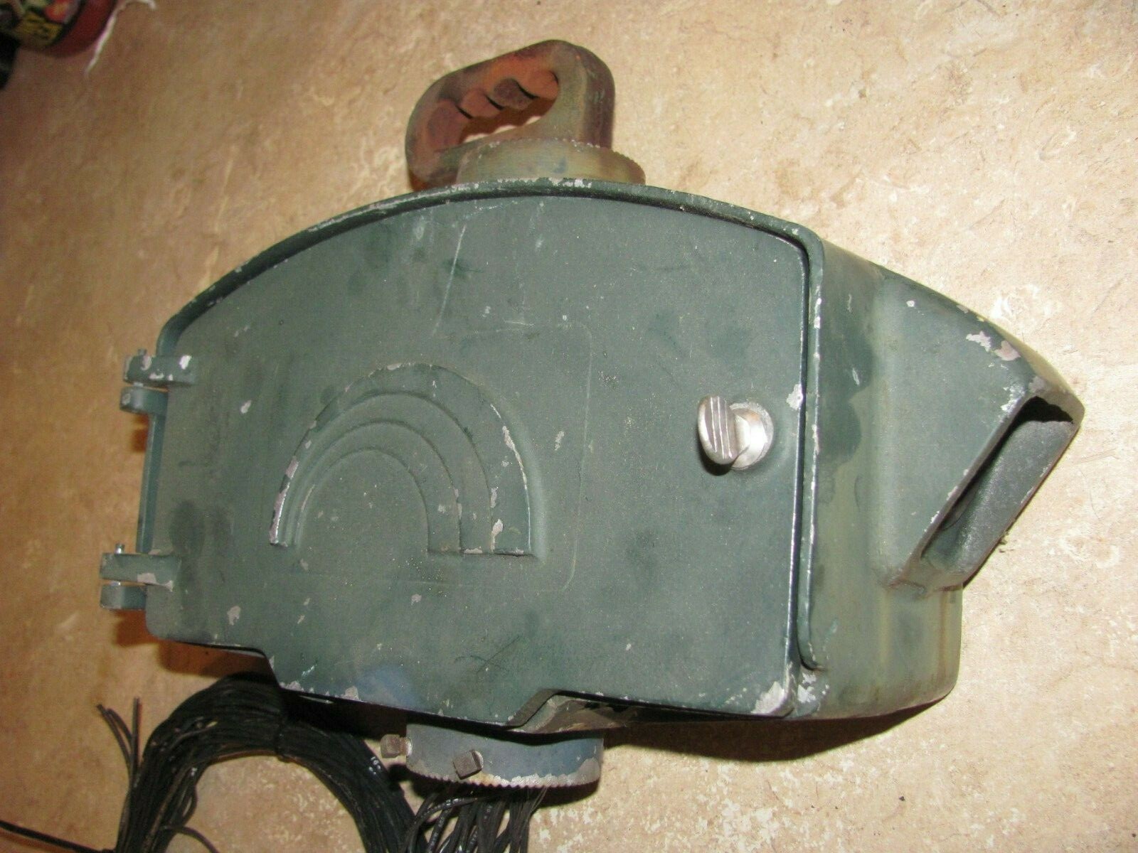 Quick Disconnect Hanger Junction Box Traffic Signal Light hardware ...