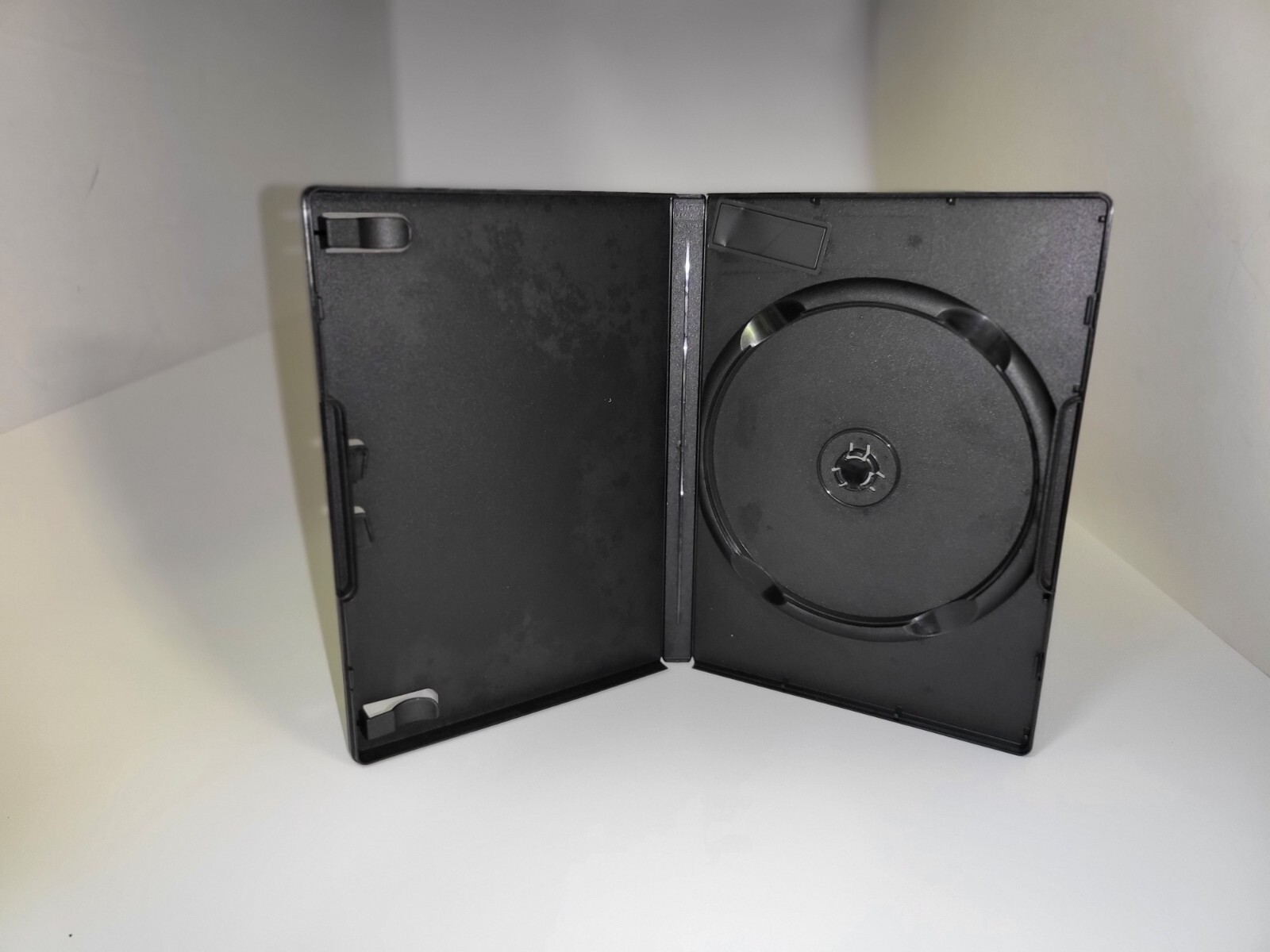 TWO NEW Black Empty Replacement Video Game Cases W/Sleeve for ...