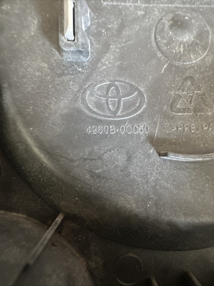 TOYOTA TUNDRA 2014-2020 DARK SILVER CENTER CAPS - SET 4 - 75159A ...