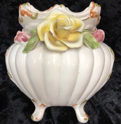 Gorgeous Vintage Italian Bassano Vase with Beautiful Porcelain Flowers ...