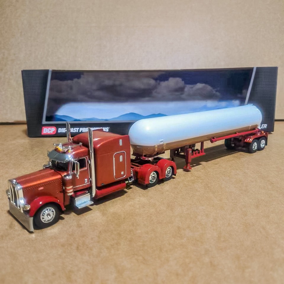 DCP Diecast Promotions 1/64 Tractor Trailer Peterbilt 389 Truck ...