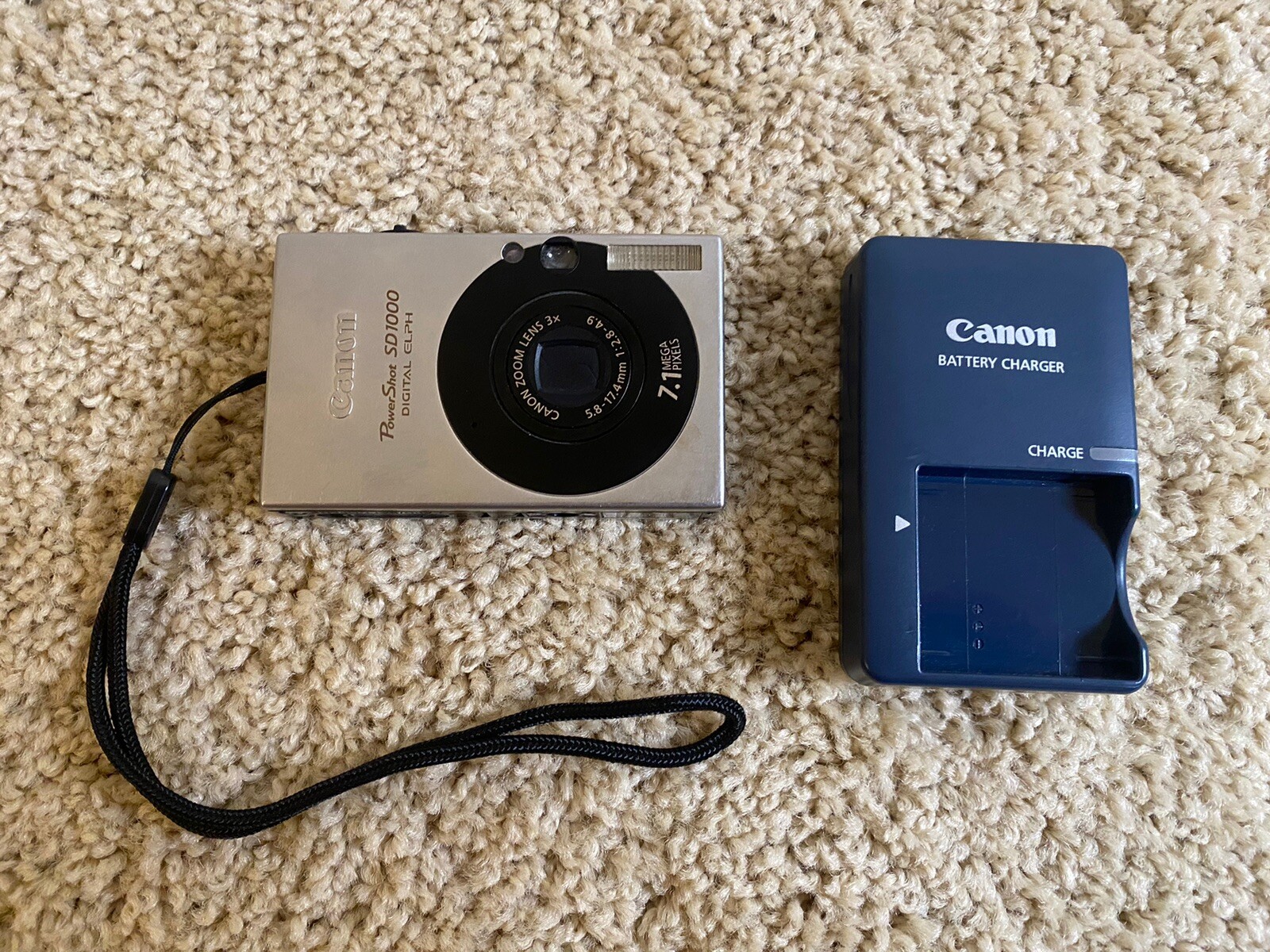 Canon PowerShot Digital ELPH SD1000 7.1MP Digital Camera Silver Battery ...