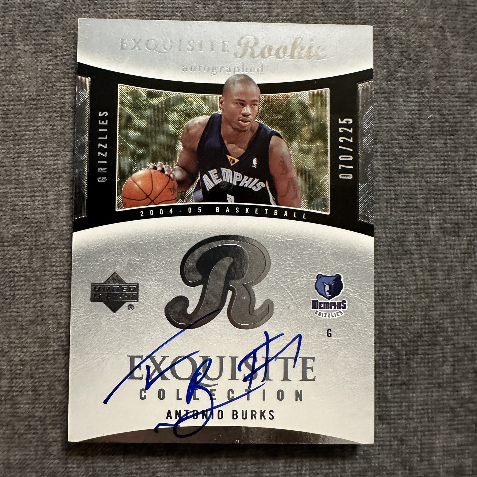 2004-05 NBA Exquisite #68 Antonio Burns Rookie Auto 70/225 RC Raptors ...