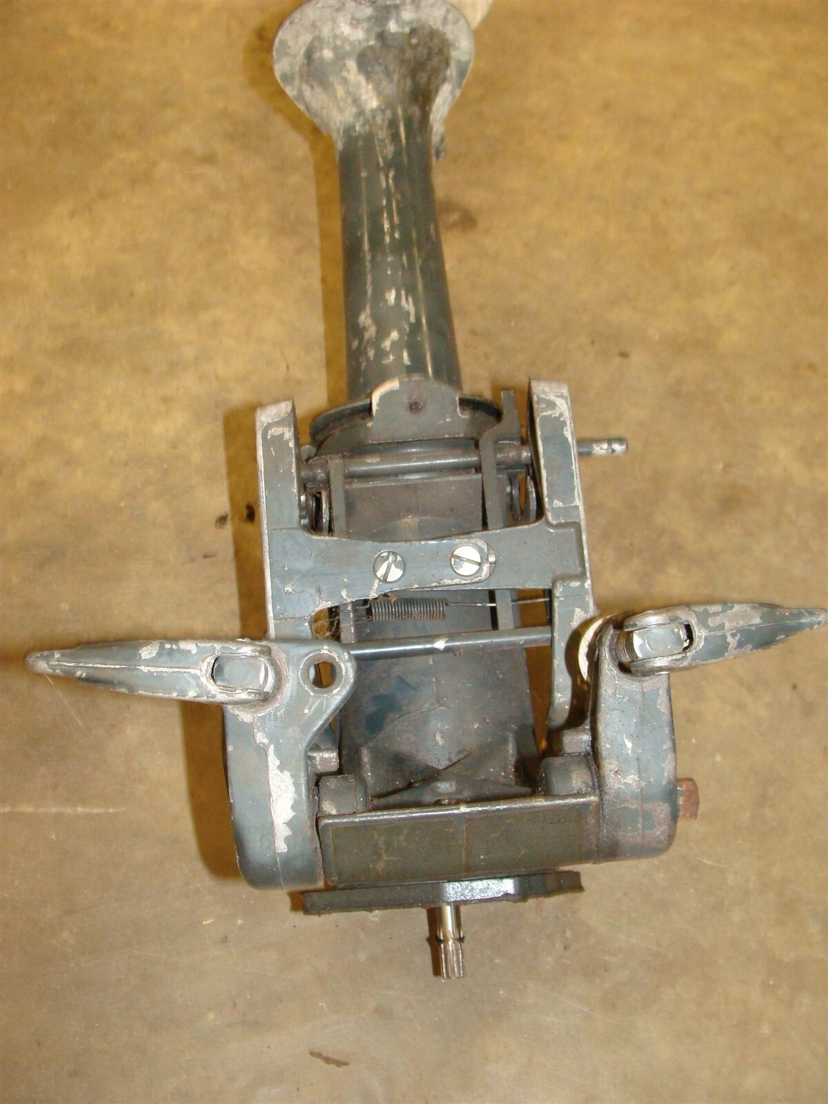 1969 JOHNSON outboard 4hp 4W69B lower unit prop drive transom clamp ...