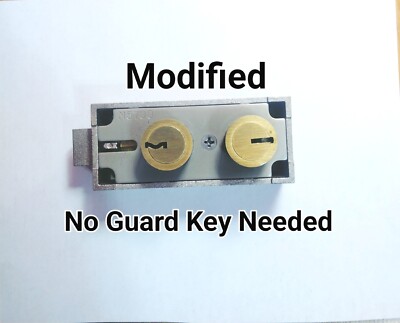 NO GUARD KEY REQUIRED or needed to use this Mosler M5700 Safe Deposit ...