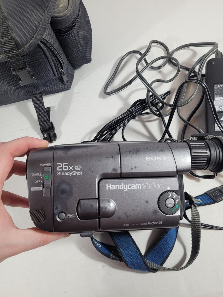 Sony Handycam CCD-TRV22 8mm Analog Camcorder - No Power, Parts Repair Ships Free 27242622067| eBay