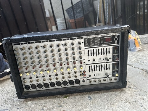 Behringer Europower PMX2000 Multi-Effects Stereo Powered Mixer Powers ...