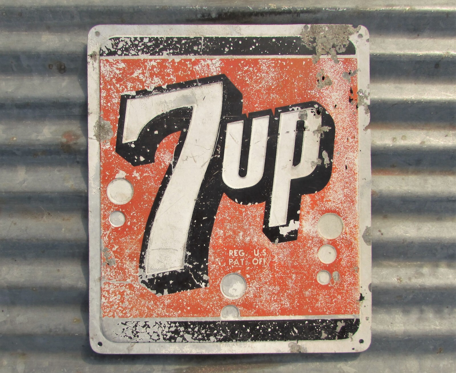 VINTAGE 7up METAL SIGN EMBOSSED COUNTRY STORE SODA ANTIQUE FARM HOUSE 7 ...