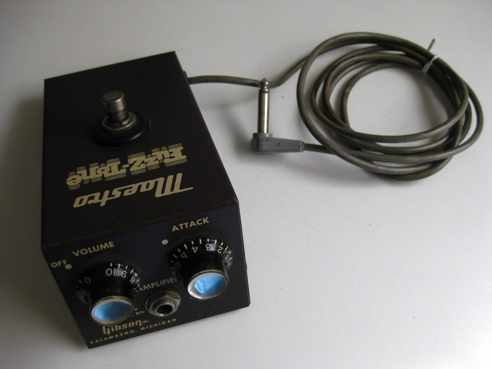 Vintage 1965 Maestro FZ-1A Fuzz Tone by Gibson Fuzz Guitar Effect Pedal ...