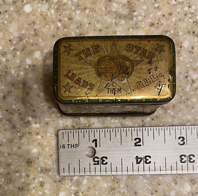 1900's Star Safety Razor tin (empty) and 2 Star Safety Razor blade ...