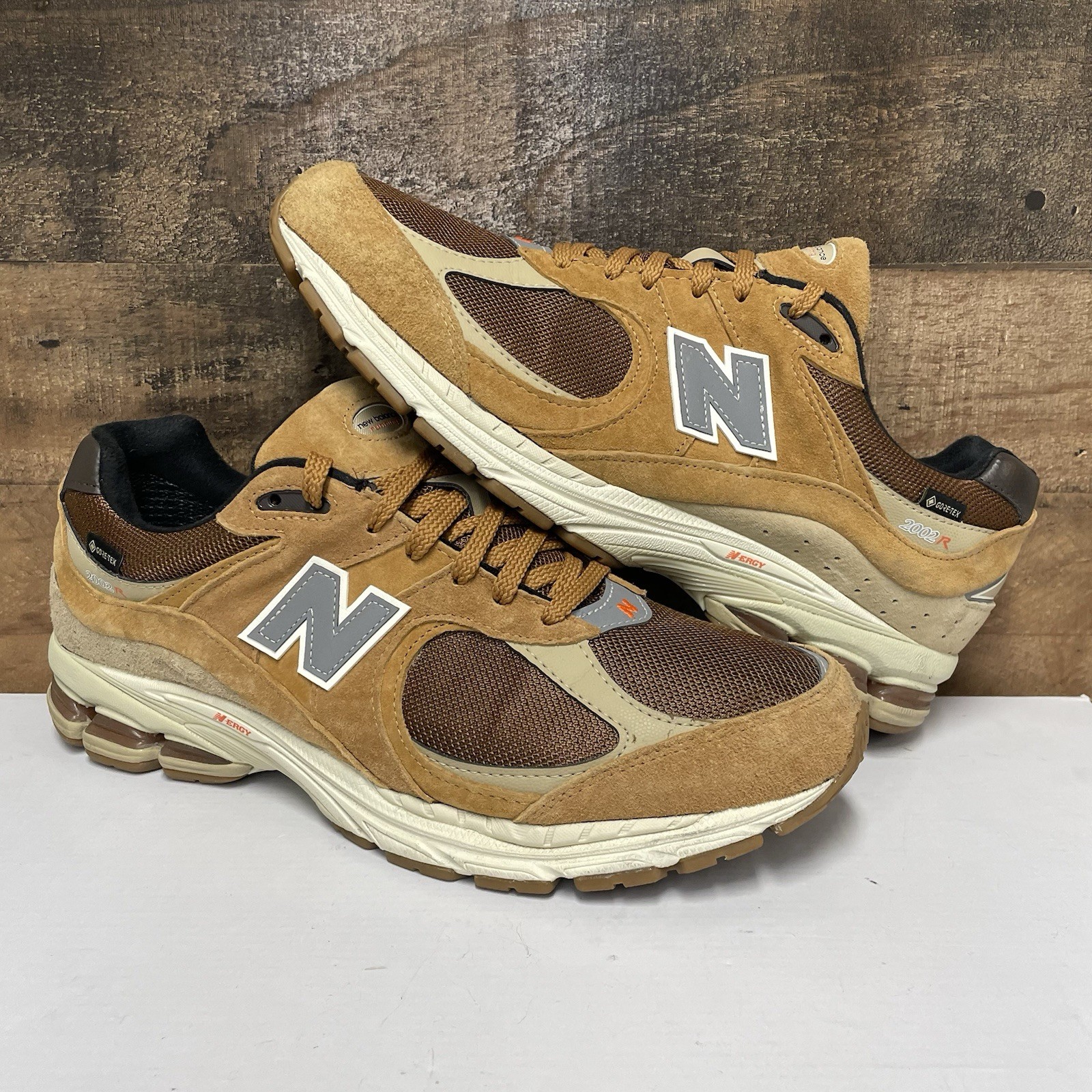 New Balance 2002R Gore-Tex Tobacco Brown / Grey - Men… - Gem