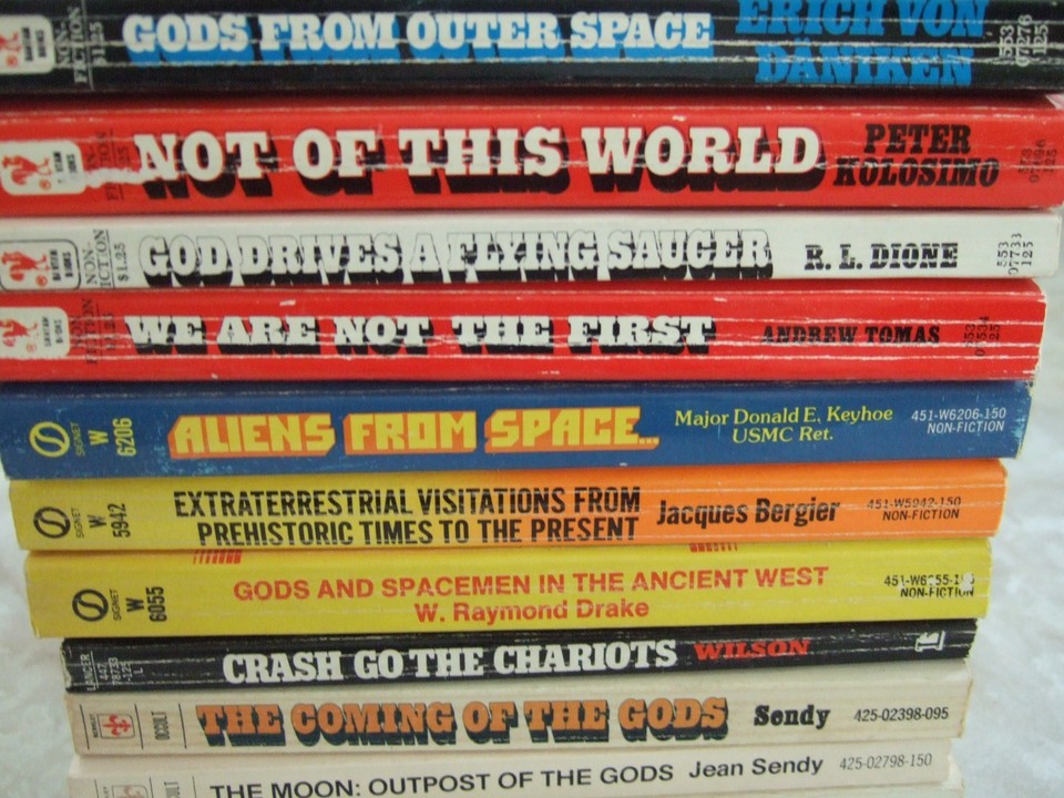 Lot of 12 UFO Alien Flying Saucer Extra Terrestrial Ufology Books All ...