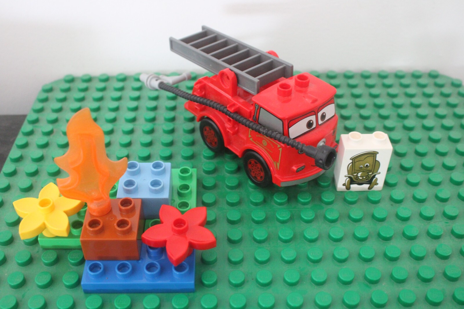 Duplo DISNEY PIXAR CARS Red Firetruck Set Stanley Flame Engine Lot ...