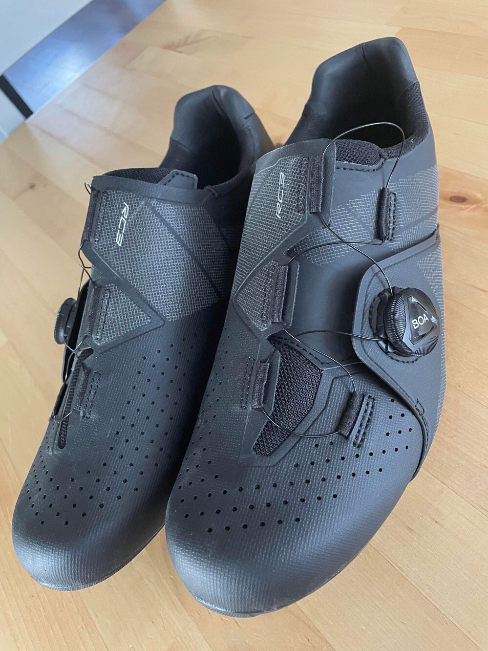 US12 / 46EU Shimano RC3 With Cleats - Worn 1 Time - Excellent Condition ...