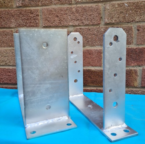 HEAVY DUTY GALVANISED ("TT" TYPE)METAL FENCE POST FOOT BRACKET ANCHORS ...