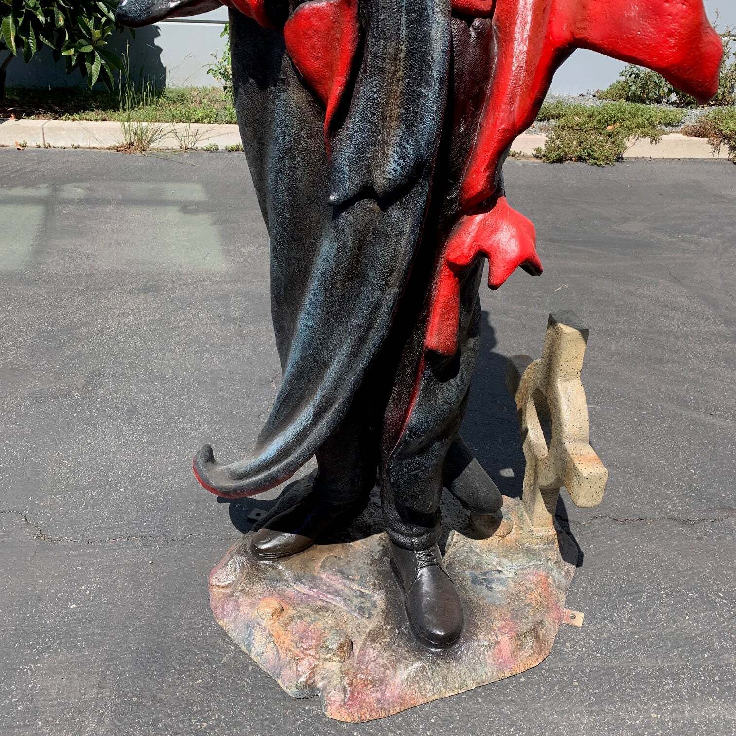 Dracula With Cup Life Size Resin Statue Seasonal Halloween Display Prop ...