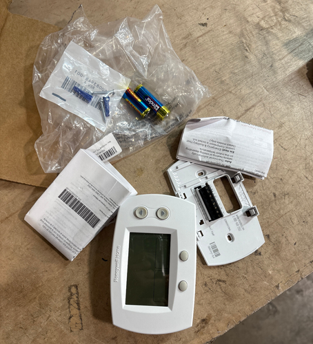 Honeywell TH5220D1029 Focuspro 5000 Non-Programmable Thermostat - used ...