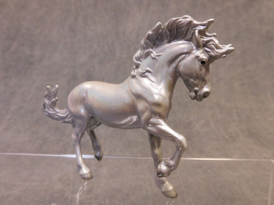 Breyer * Clarity Fireheart Mustang * Brilliance Gift Set Stablemate ...