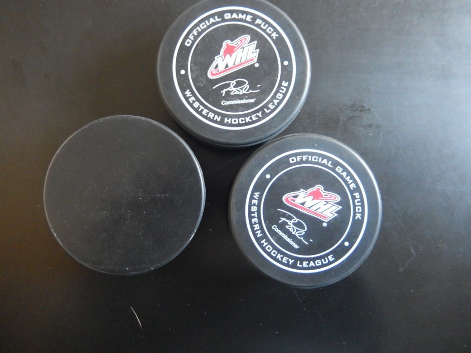 Portland Winterhawks Pucks | eBay
