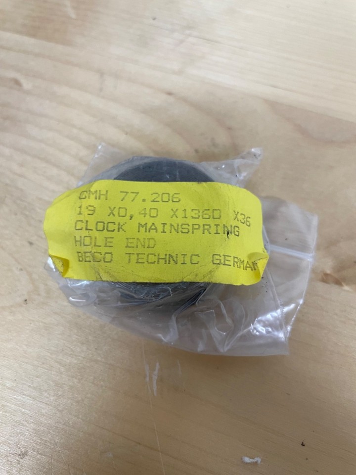 ONE Vigor Clock Hole End Replacement Mainspring . You Choose Size | eBay