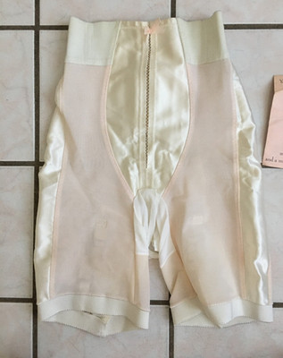 NIP VTG Figurette Long Leg Girdle Shaper w/Garters 2117 Petite Size XXS ...