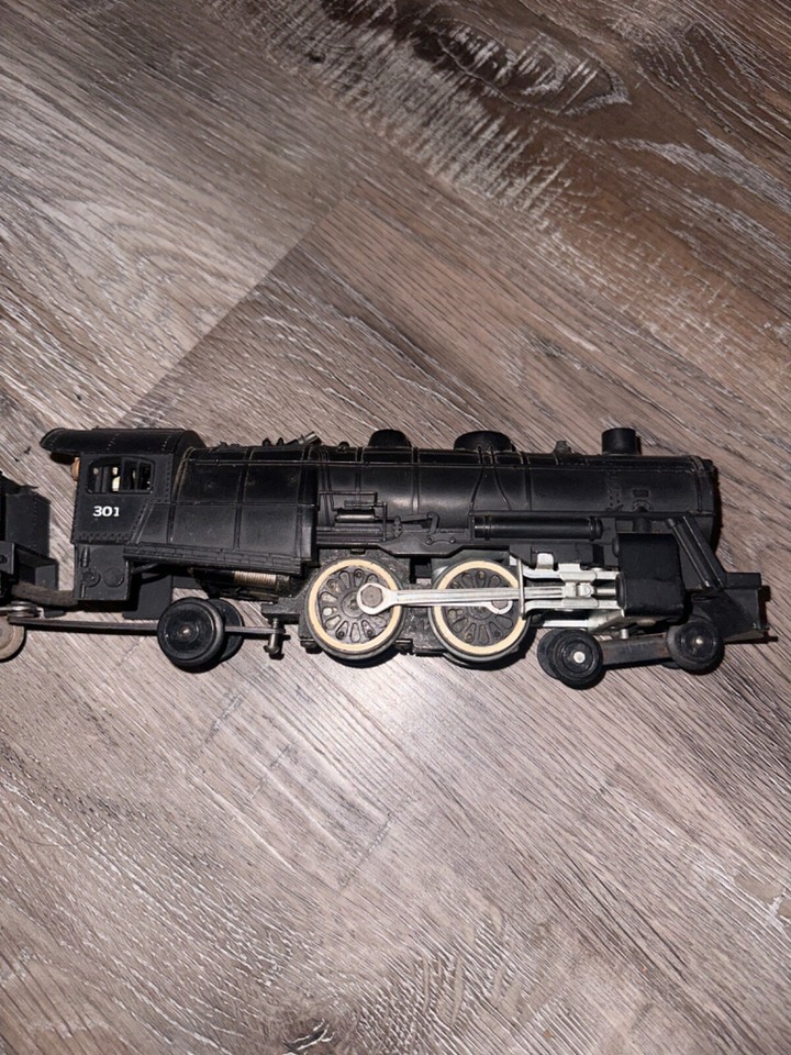 S American Flyer Reading Atlantic 4-4-2 Steam Locomotive 301 with ...