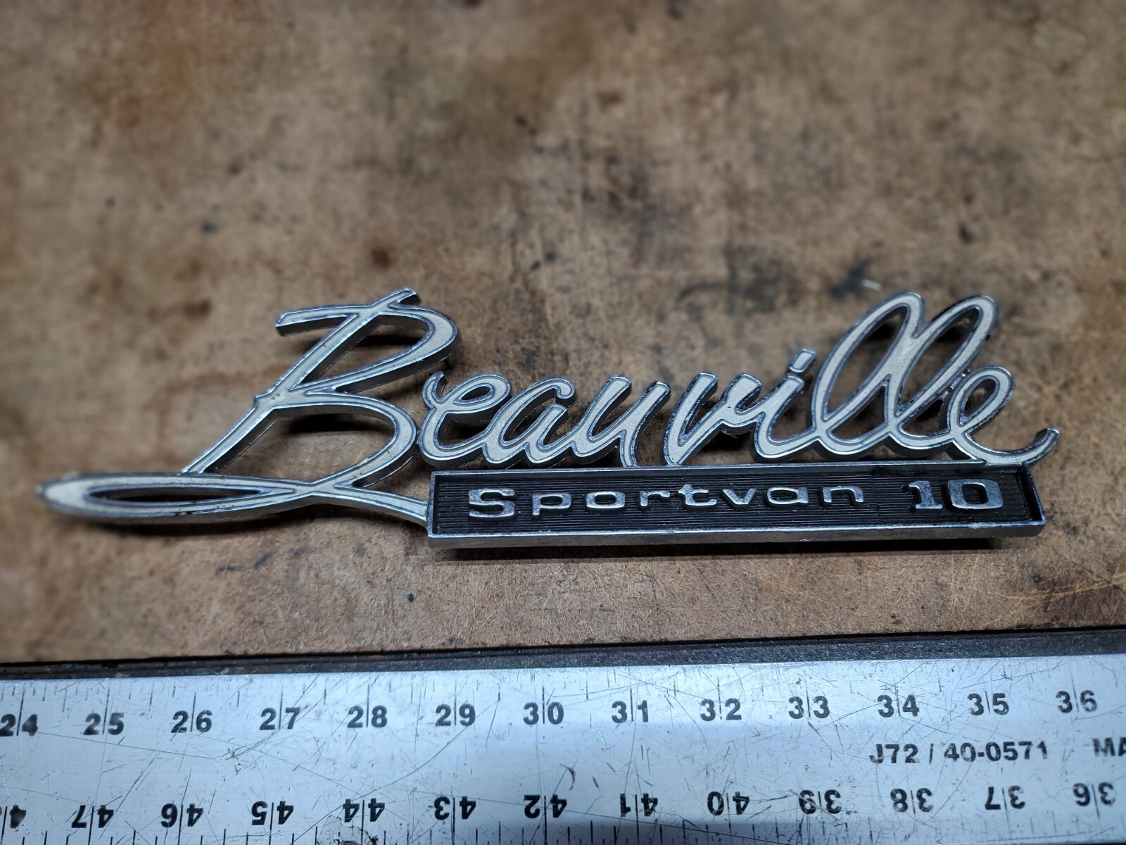 1971-1976 Beauville Sportvan 10 Emblem Chevrolet G10 Van Chevy Fender ...