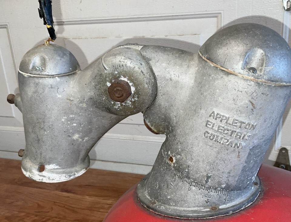 Appleton Electric Company Gas Station Light | eBay