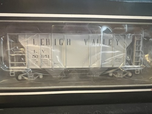 Atlas Ho Covered Hopper Lehigh Valley #50851 | eBay