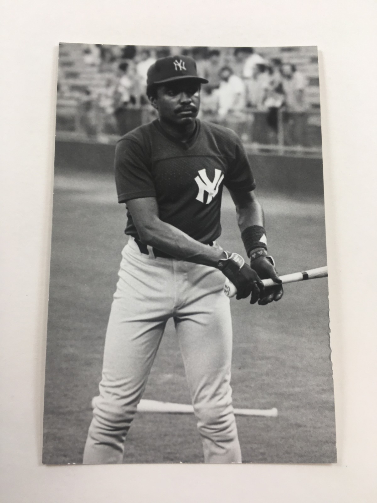 Larry Milbourne (1983) New York Yankees Vintage Baseball Postcard NYY ...