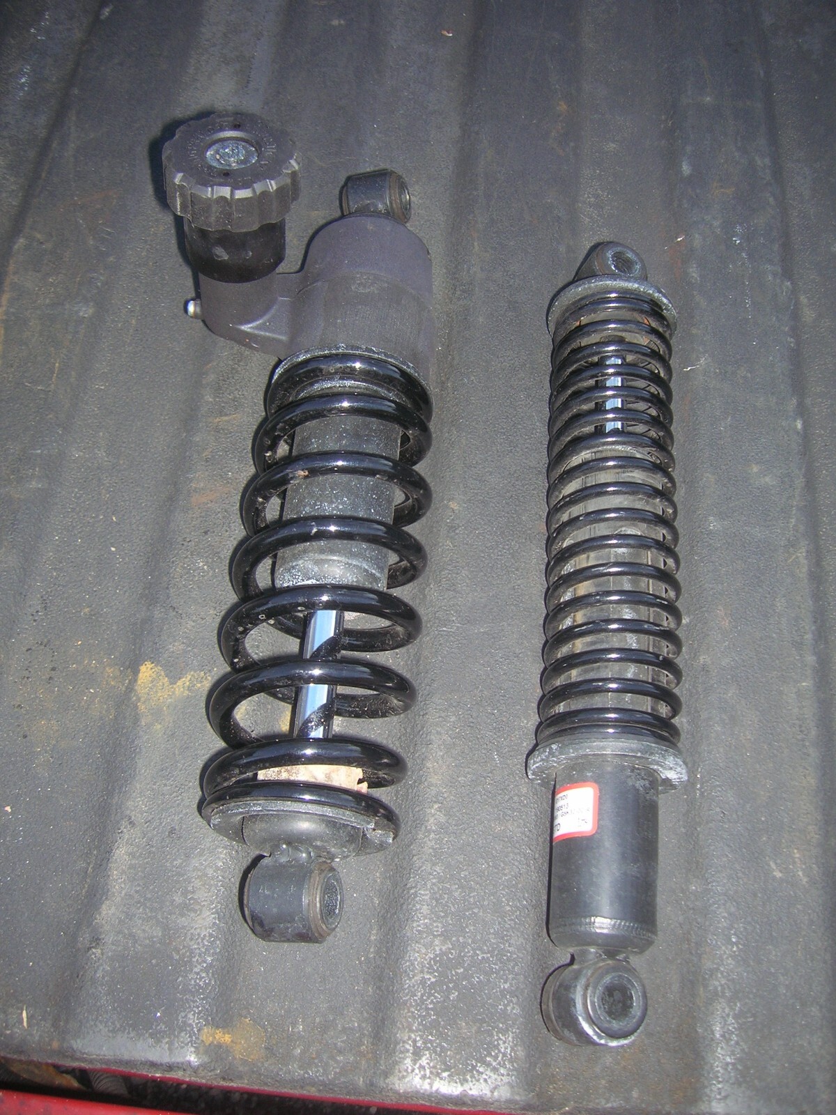 Harley Davidson Shock Set P/N 54000094 & 54000093 | eBay