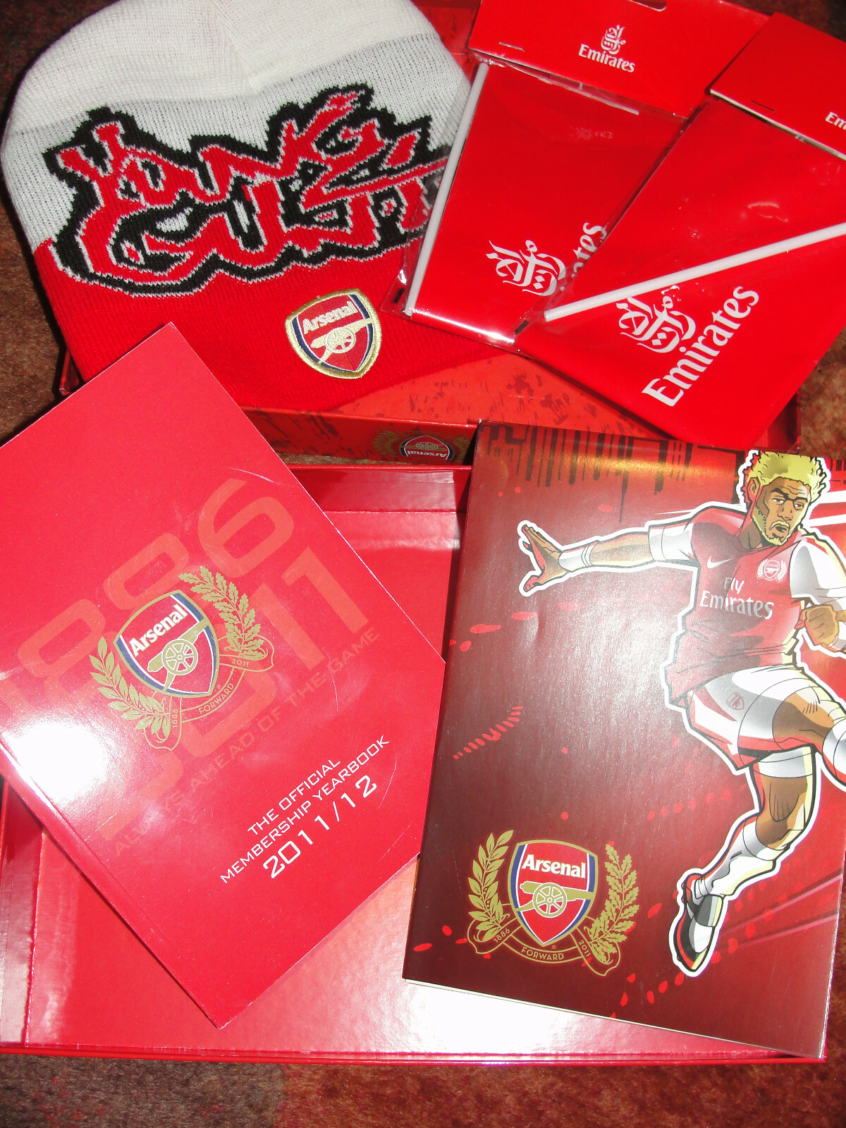 ARSENAL JUNIOR GUNNERS MEMBERSHIP PACK | eBay