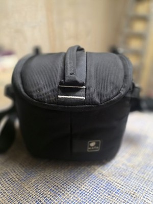 black Kata Lite-431 DL shoulder bag designed for compact system cameras ...