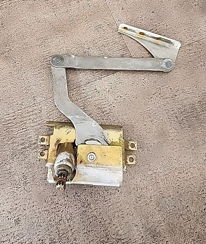 Pella Casement Roto Gear Operator 1993-1999 LH Used In Working ...