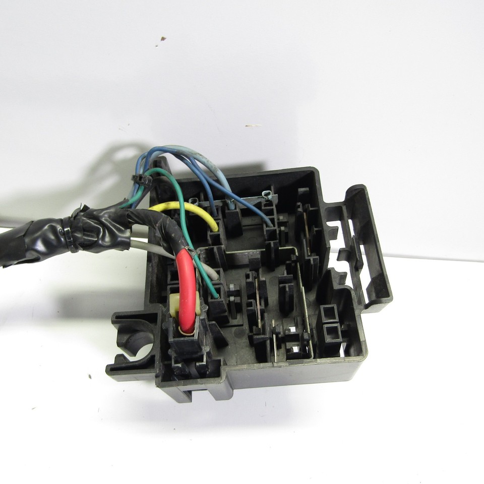03 04 05 Chevy Silverado Sierra Engine Cooling Fan Relay Fuse Box Block ...
