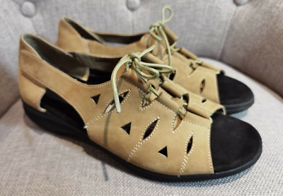 Women's Clarks Springer Leather Brown Comfortable Sandals Shoe Size UK ...