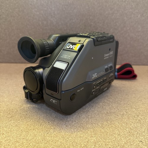 Vintage JVC GR-AX7 VHS-C Camcorder Video Camera Compact vhs Handycam ...