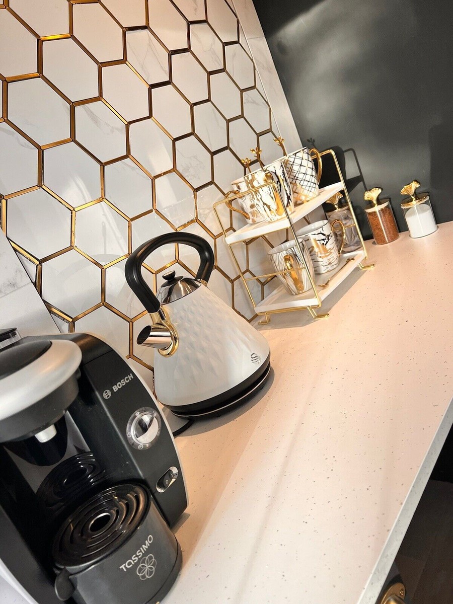 Hexagon Tile White Kitchen
